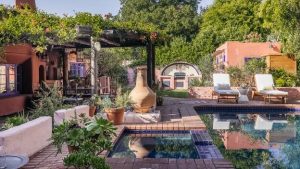 Common Landscape Design Styles & How To Achieve Them | Cedreo